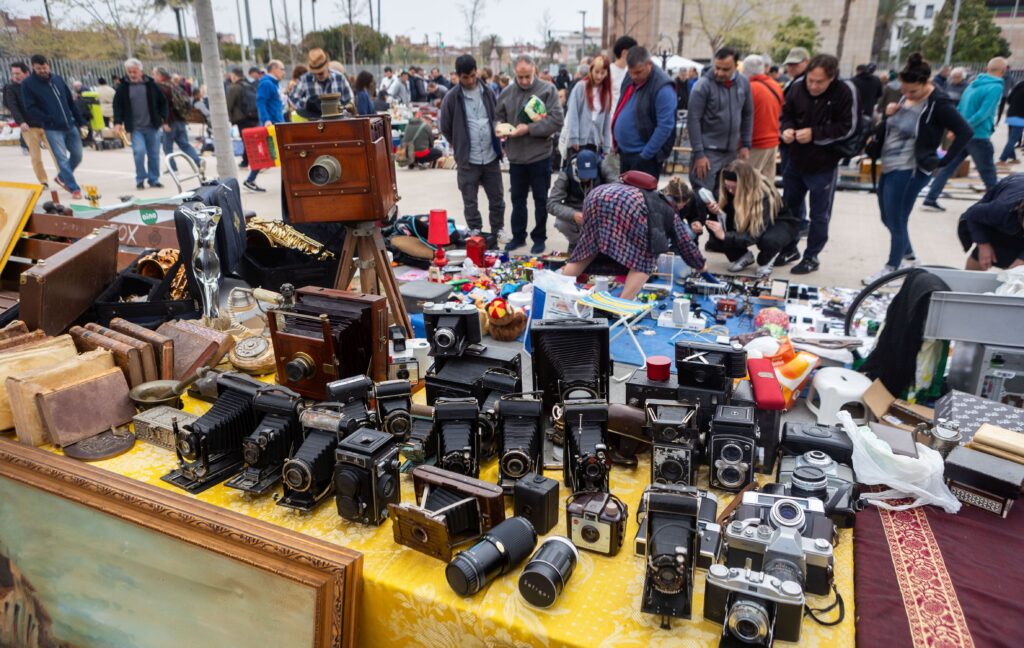 Descubre tesoros ocultos en el rastro de Valencia - Experiences Valencia