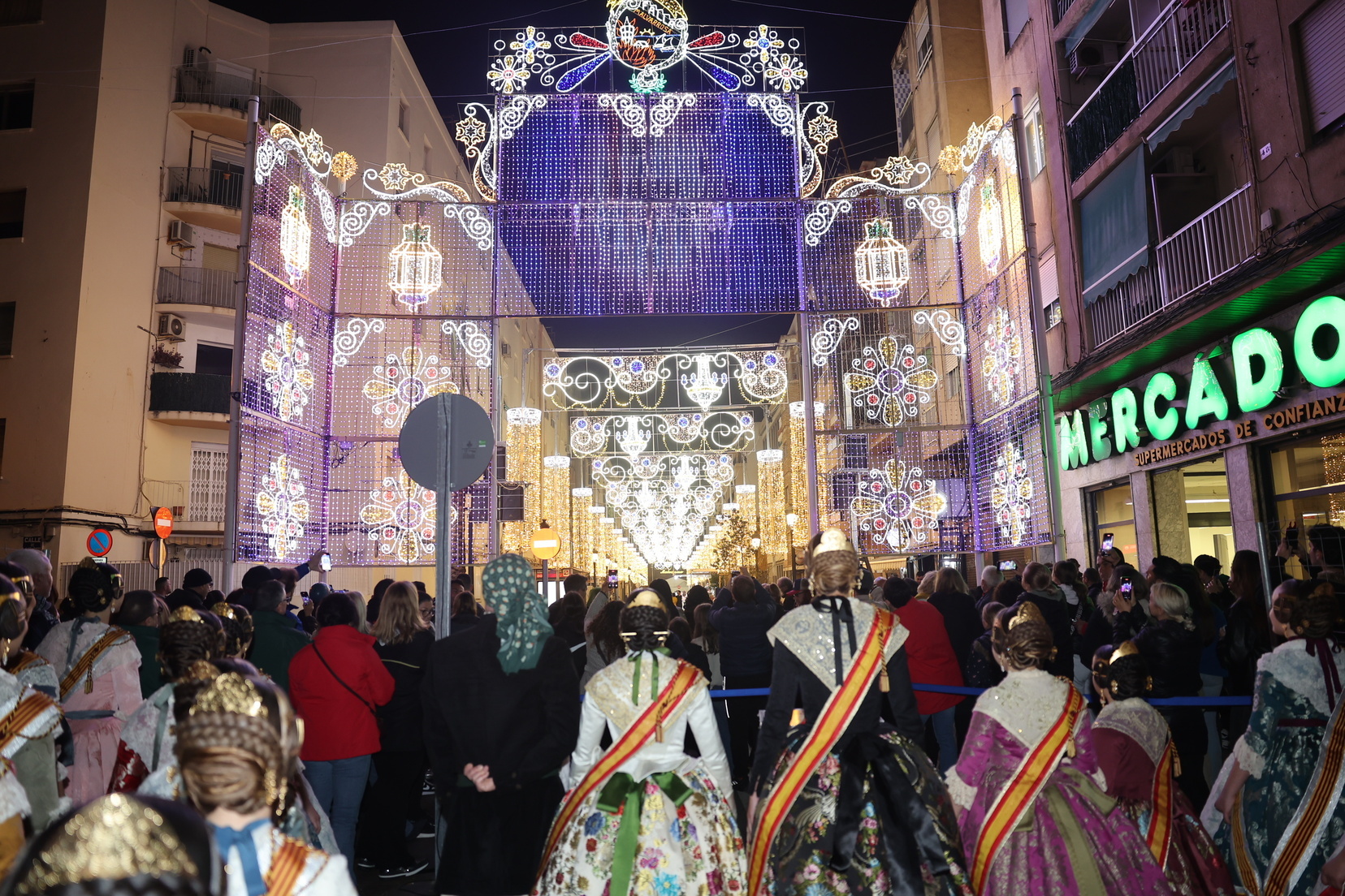 El concurso de calles iluminadas de las Fallas 2025 - Experiences Valencia